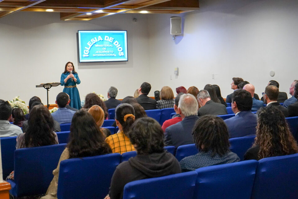 Fotos: Visita de nuestra Hermana María Luisa Piraquive a Fort Myers ...