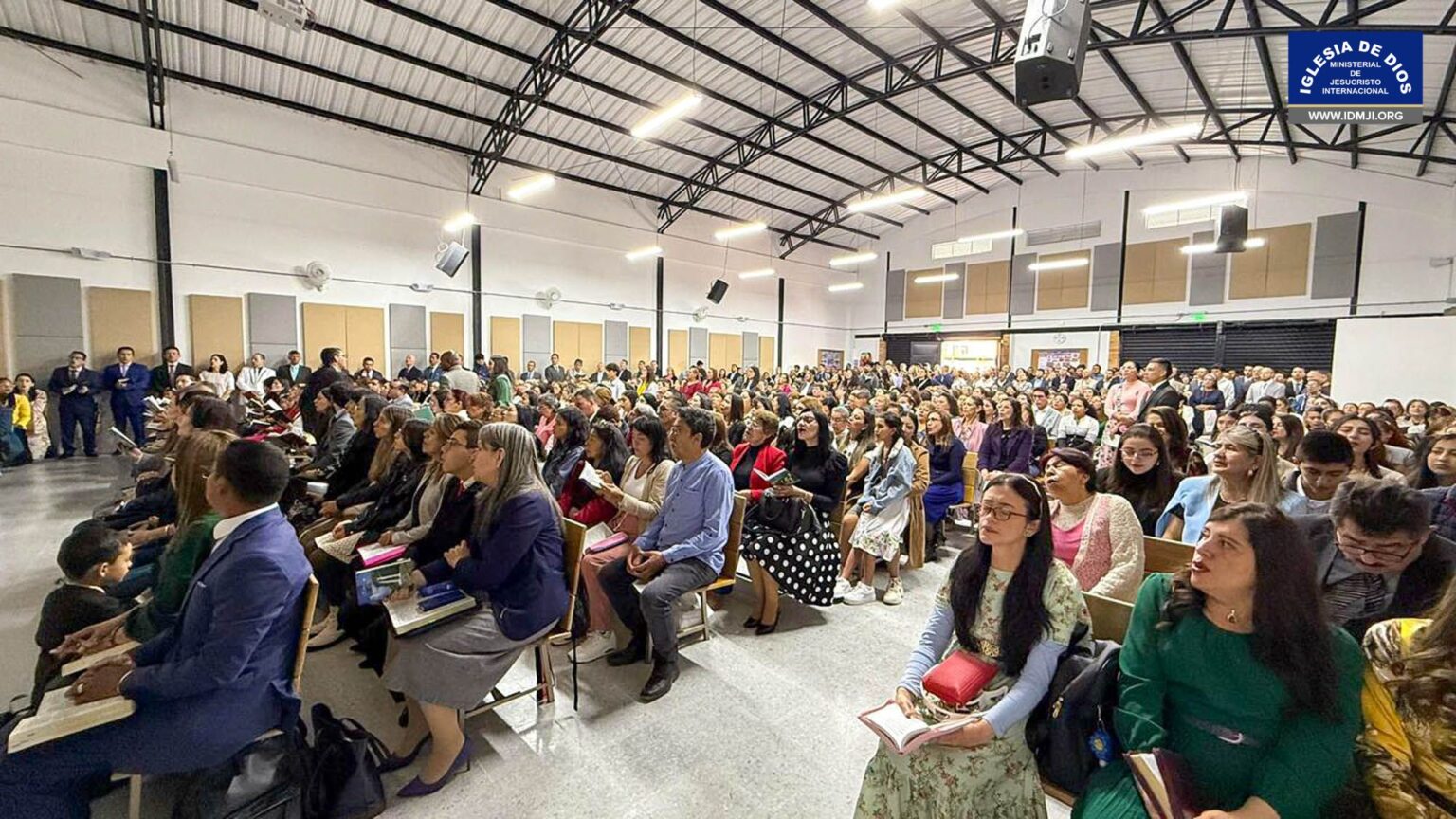 Fotos: Inauguración de la sede de la Iglesia en Fontanar del Río, Suba ...