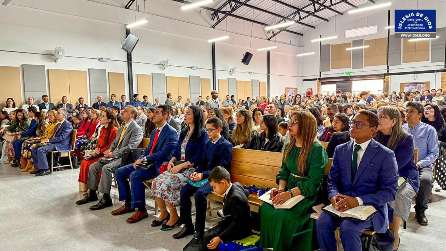 Fotos: Inauguración de la sede de la Iglesia en Fontanar del Río, Suba ...