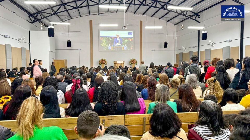 Fotos: Inauguración de la sede de la Iglesia en Fontanar del Río, Suba ...
