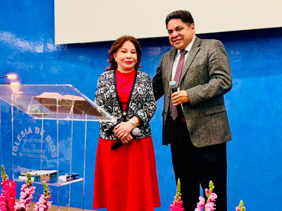 Fotos: Visita de la Hermana María Luisa Piraquive a la Iglesia en ...